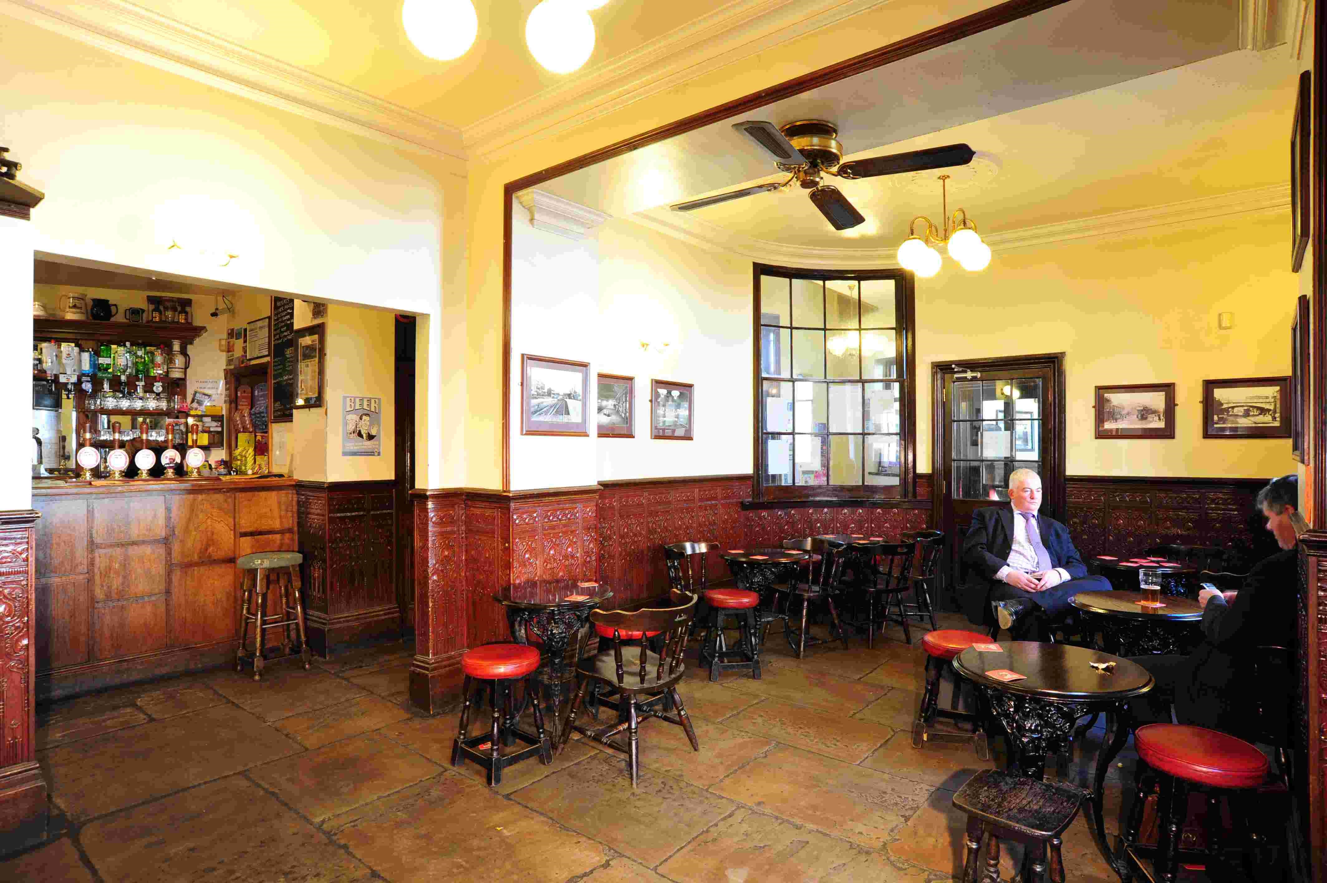Brunswick Inn, Derby - Grade II-listed Railway Pub